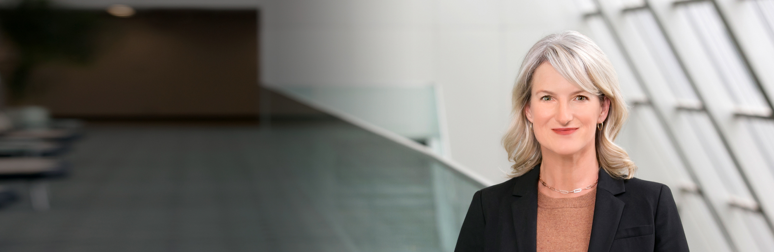 Tamara Smith Holtslag – Peabody & Arnold